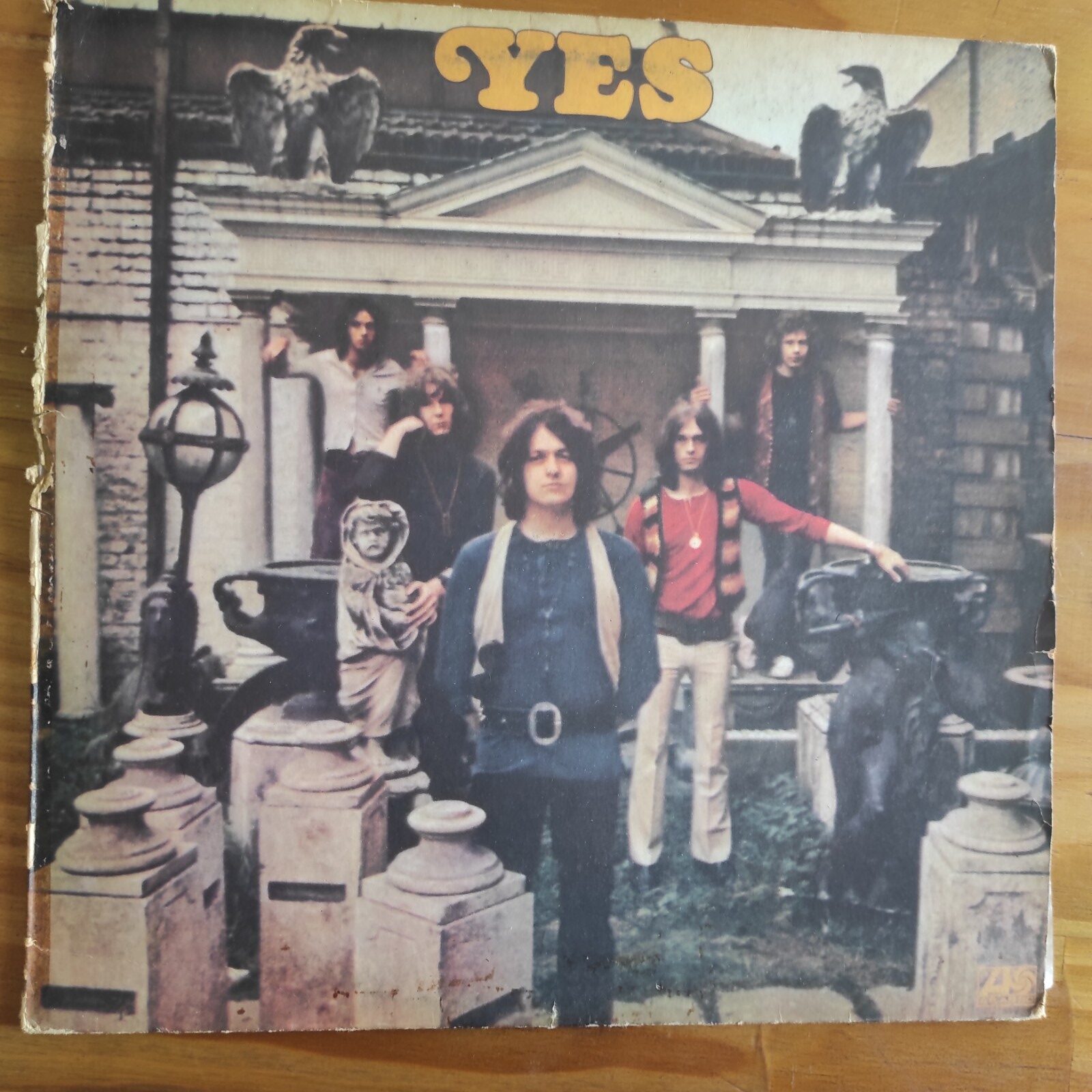 Yes – Yesterday (Vinilo LP) – Vader Records
